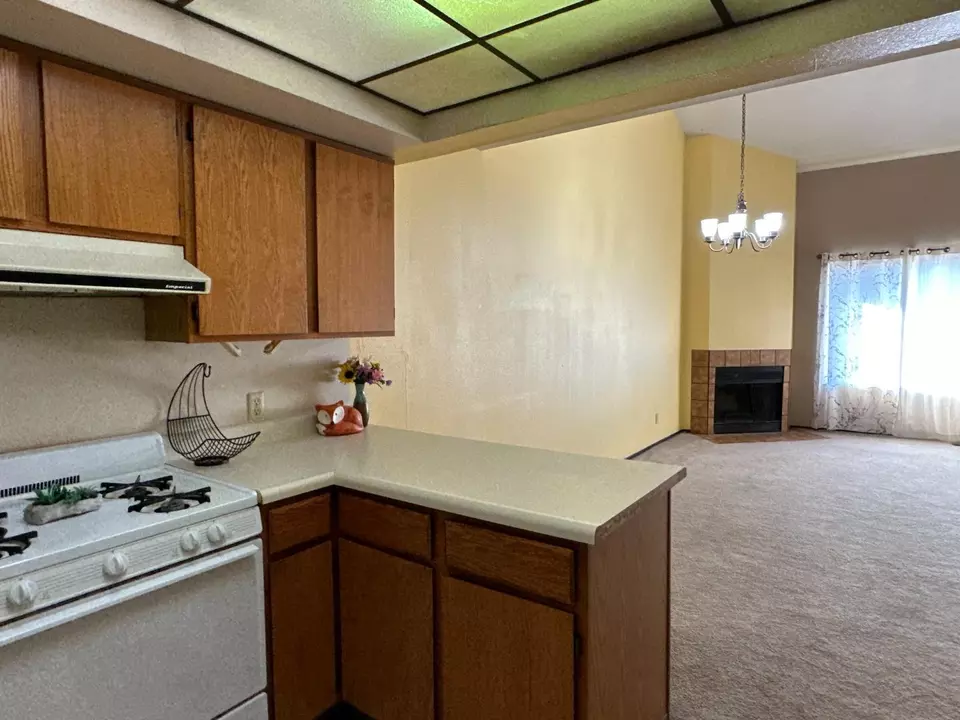 106 W Rossi St 8, Salinas, CA 93901 | 15 Photos - Movoto