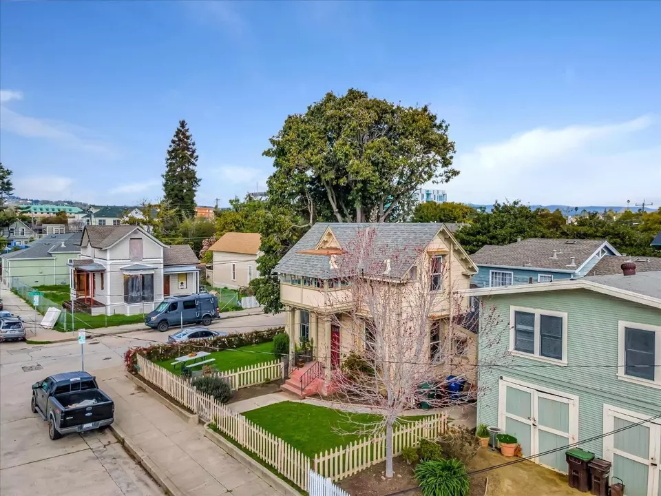 126 Cedar St, Santa Cruz, CA 95060 | 31 Photos - Movoto