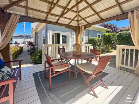 415-417 Foam St, Monterey, CA 93940 | 26 Photos - Movoto
