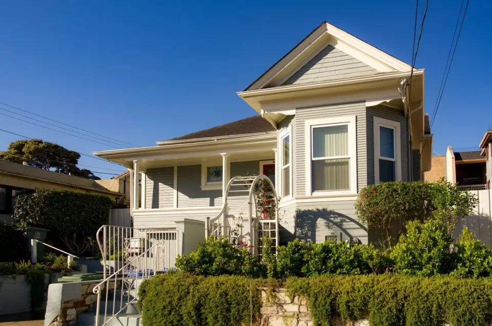 415-417 Foam St, Monterey, CA 93940 | 26 Photos - Movoto