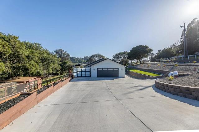 18300 Moro Rd, Salinas, CA 93907 - Movoto