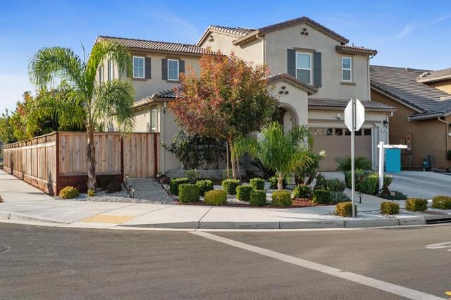 1640 Flora Way, Tracy, CA 95376 | 47 Photos - Movoto