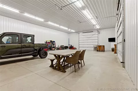 33260 S 528, Cookson, OK 74427 | MLS# 2622500 | 48 Photos - Movoto