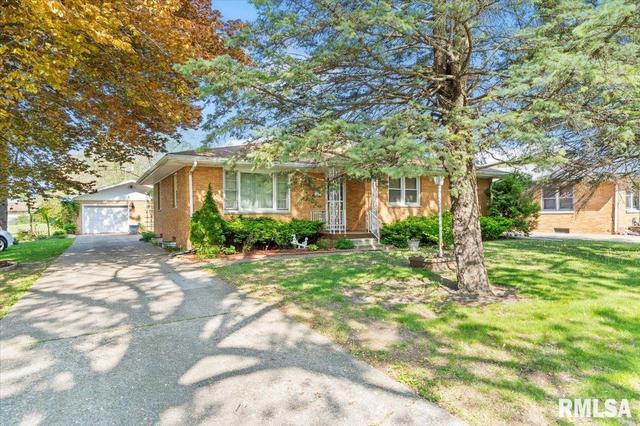 1125 N Milton Ave, Springfield, IL 62702 | MLS# CA1035992 | 35 Photos ...