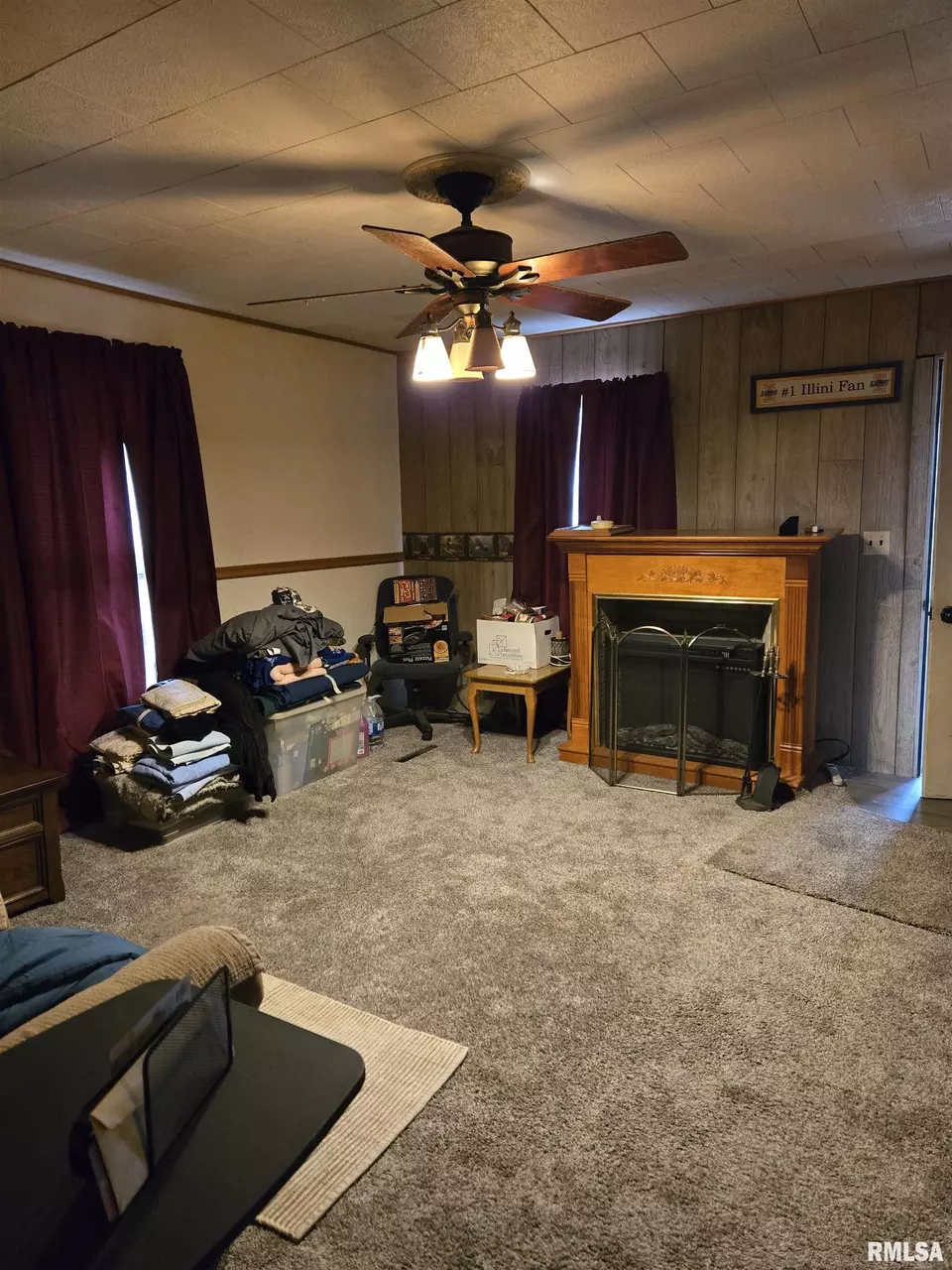 103 N 4th St, La Harpe, IL 61450 | MLS# PA1262452 | 13 Photos - Movoto