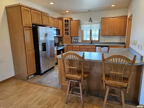 1630 Walnut Ct, New Boston, IL 61272 | 23 Photos - Movoto