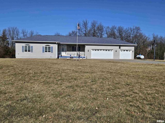 1630 Walnut Ct, New Boston, IL 61272 | 23 Photos - Movoto