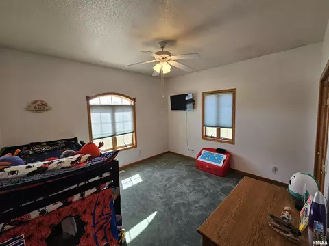 1630 Walnut Ct, New Boston, IL 61272 | 23 Photos - Movoto