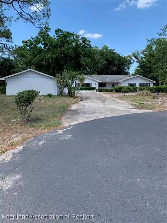 2301 Fairway Cir, Sebring, FL 33872 | 1 photo - Movoto