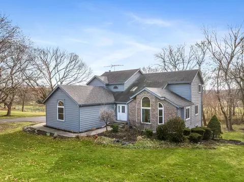 Belvidere, IL Real Estate & Homes with 4+ Baths For Sale - Movoto