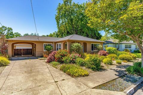 2275 Rowe Dr, Santa Rosa, CA 95403 | 27 Photos | MLS #323032351 - Movoto