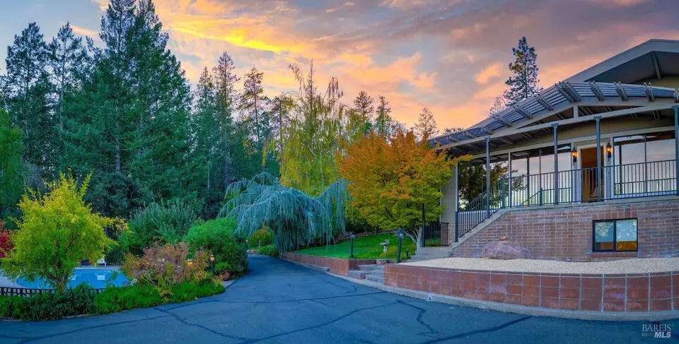 595 Sunset Dr, Hermiston, OR 97838 | 16 Photos - Movoto