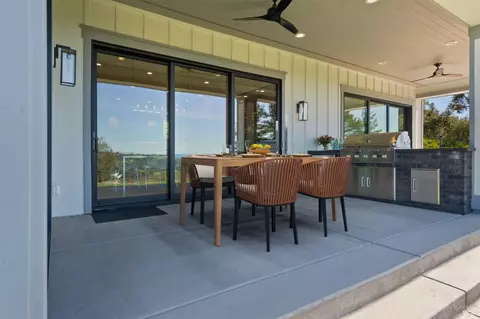 5890 Heights Rd, Santa Rosa, CA 95404 | 63 Photos - Movoto