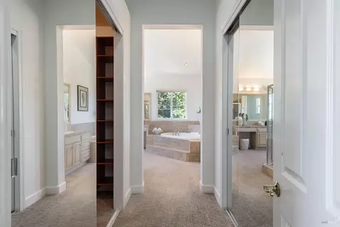 654 Chaparral Cir, Napa, CA 94558 | 68 Photos - Movoto