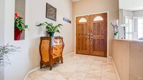 2736 Seminole Cir, Fairfield, CA 94534 | 97 Photos - Movoto