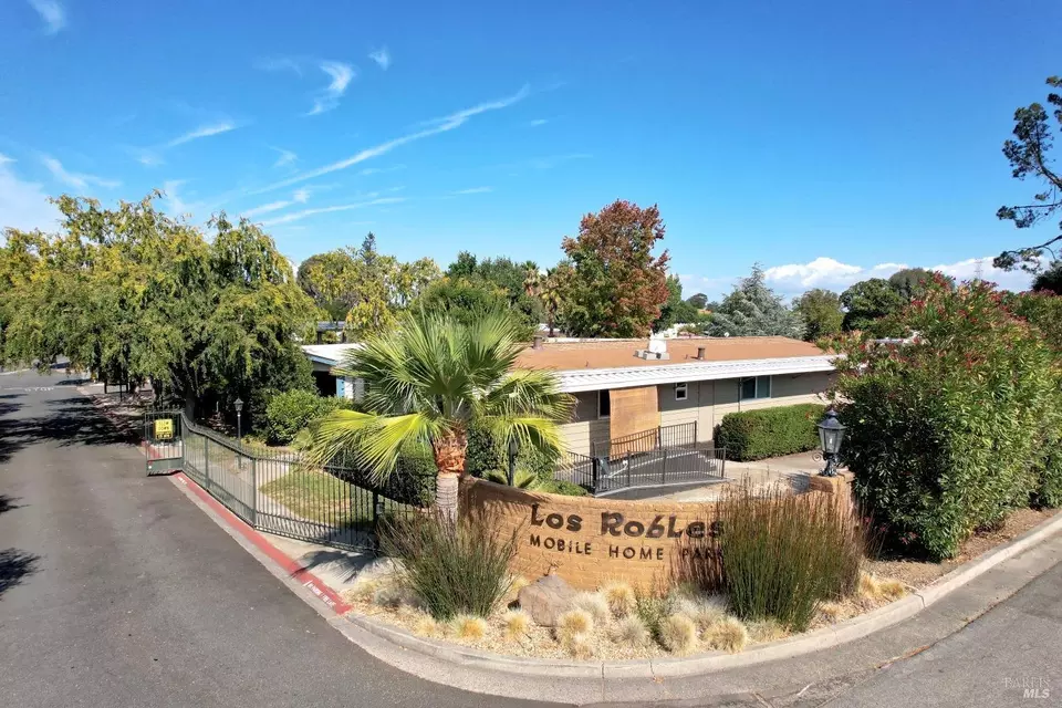 313 San Sebastian Way, Novato, CA 94949 | MLS# 325015474 | 20 Photos ...