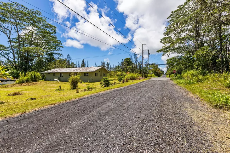 15-1600 Kaloli Dr, Keaau, HI 96749 | MLS# 722579 | 27 Photos - Movoto
