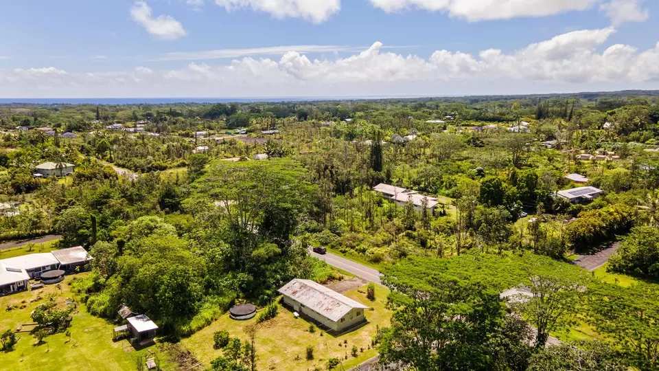 15-1600 Kaloli Dr, Keaau, HI 96749 | MLS# 722579 | 27 Photos - Movoto