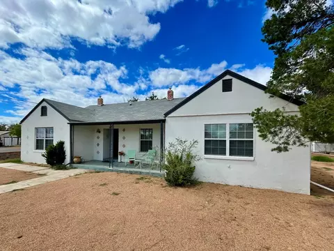 118 W Waco St, Marfa, TX 79843 | 19 Photos - Movoto