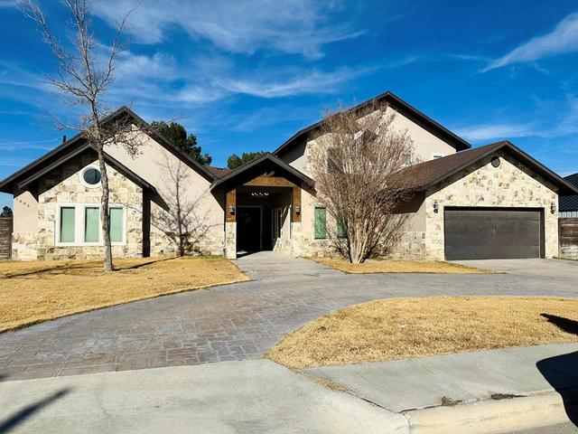1605 W Elizabeth, Pecos, TX 79772 | MLS# 157742 | 71 Photos - Movoto