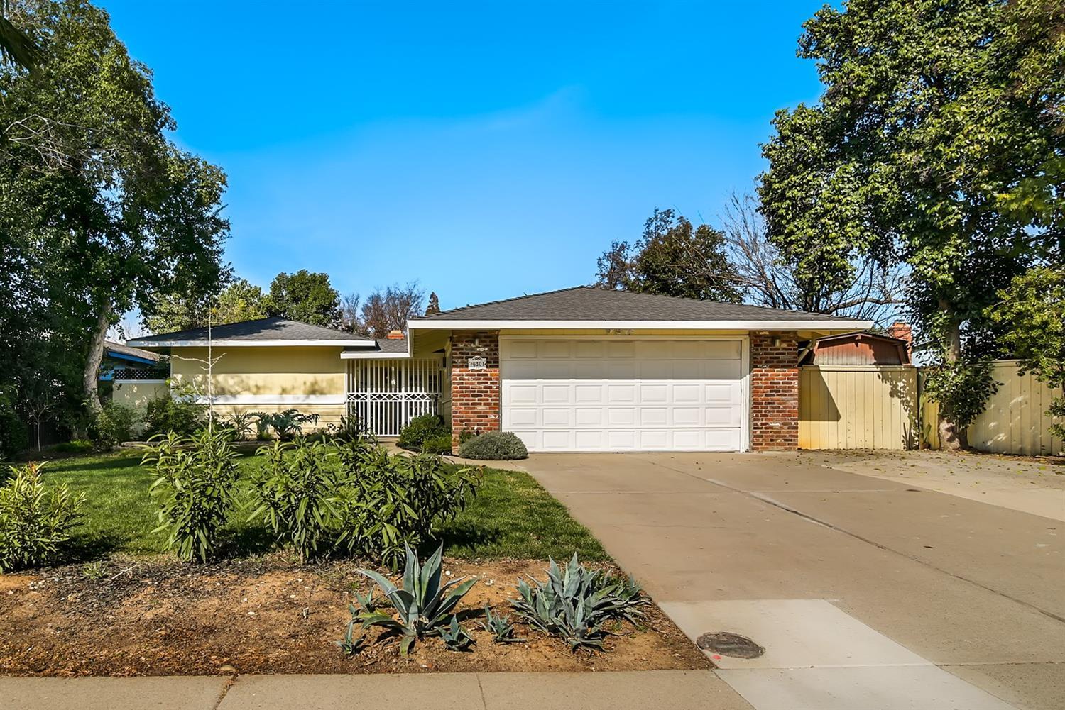 6301 Valley Hi Dr, Sacramento, CA 95823 MLS# 18008593 - Movoto.com