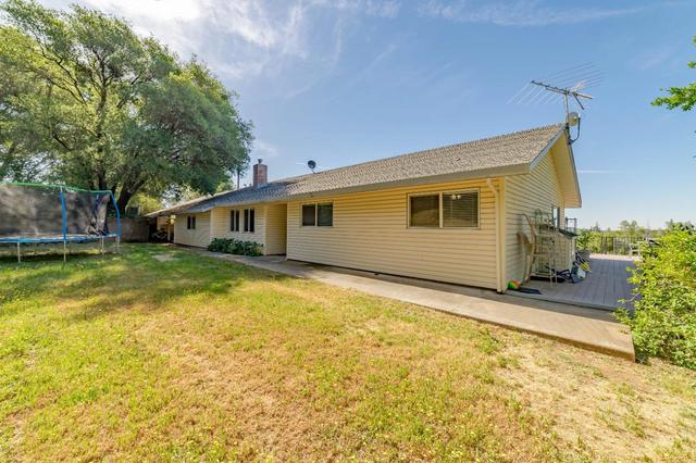 14986 Indian Springs Rd, Penn Valley, CA 95946 | 90 Photos | MLS ...