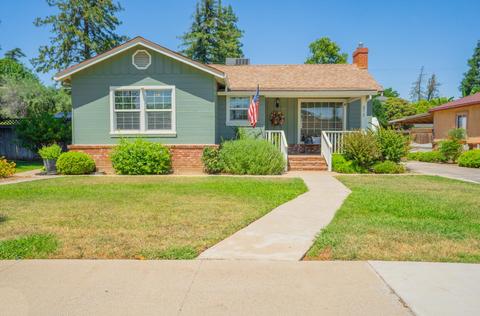 217 E 20th St, Merced, CA 95340 | 61 Photos | MLS #223055308 - Movoto