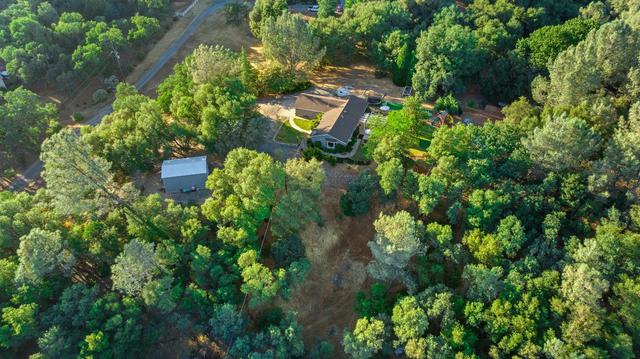 10600 Linton Ln, Grass Valley, CA 95949 | 56 Photos - Movoto