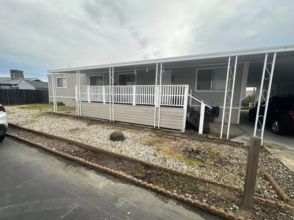 1604 Cabo Ln, Modesto, CA 95357 | 33 Photos - Movoto