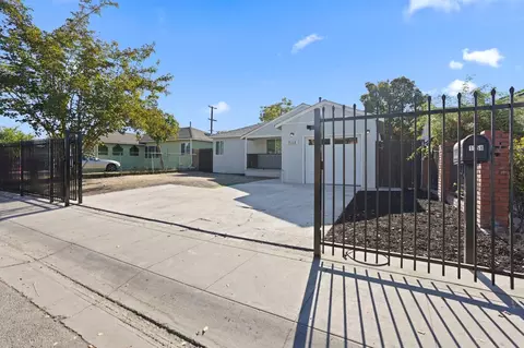 1558 E 7th St, Stockton, CA 95206 | 42 Photos - Movoto