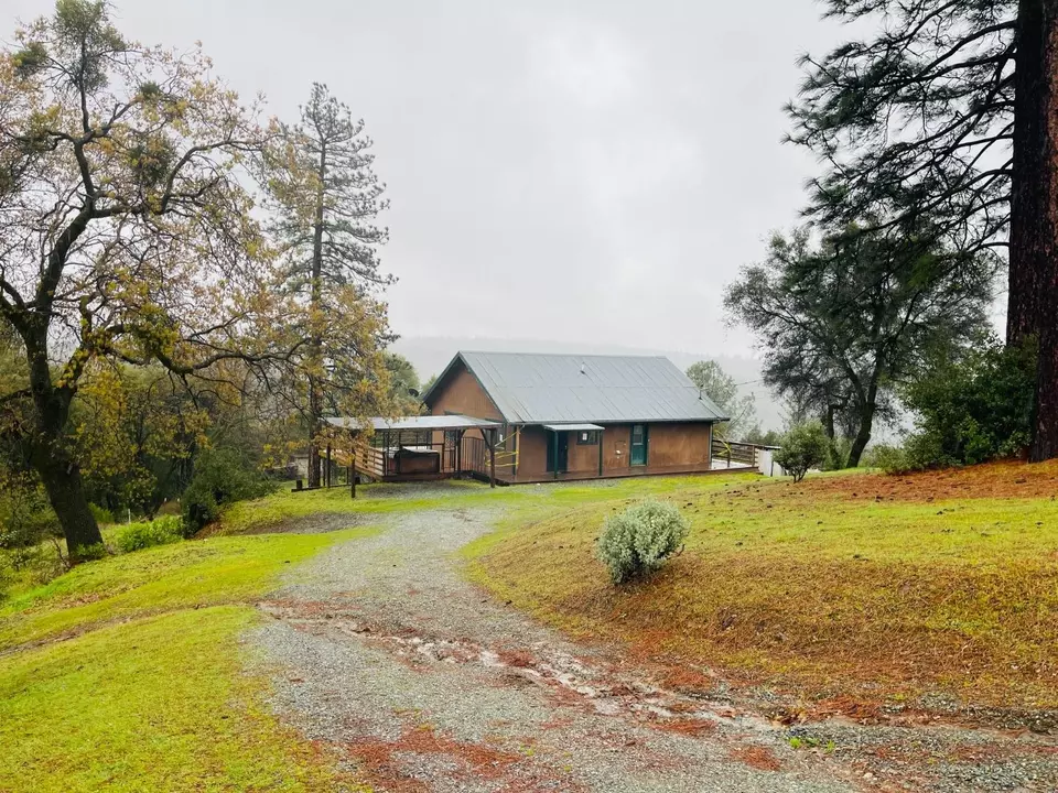 15050 Sutter Highlands Dr, Sutter Creek, CA 95685 | 31 Photos - Movoto