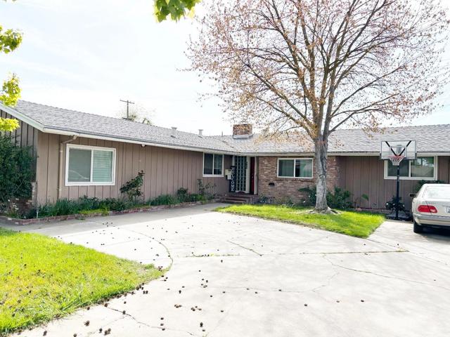 1422 Locke Rd, Modesto, CA 95355 | MLS# 225037347 | 28 Photos - Movoto
