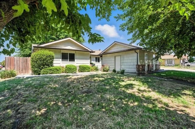 8148 Golden Field Way, Sacramento, CA 95823 | MLS# 225073350 | 45 ...