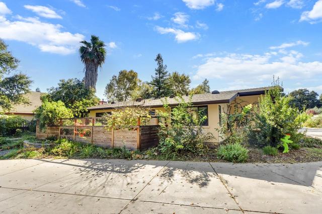 4100 Hackberry Pl, Davis, CA 95618 | MLS# 225139184 | 35 Photos - Movoto