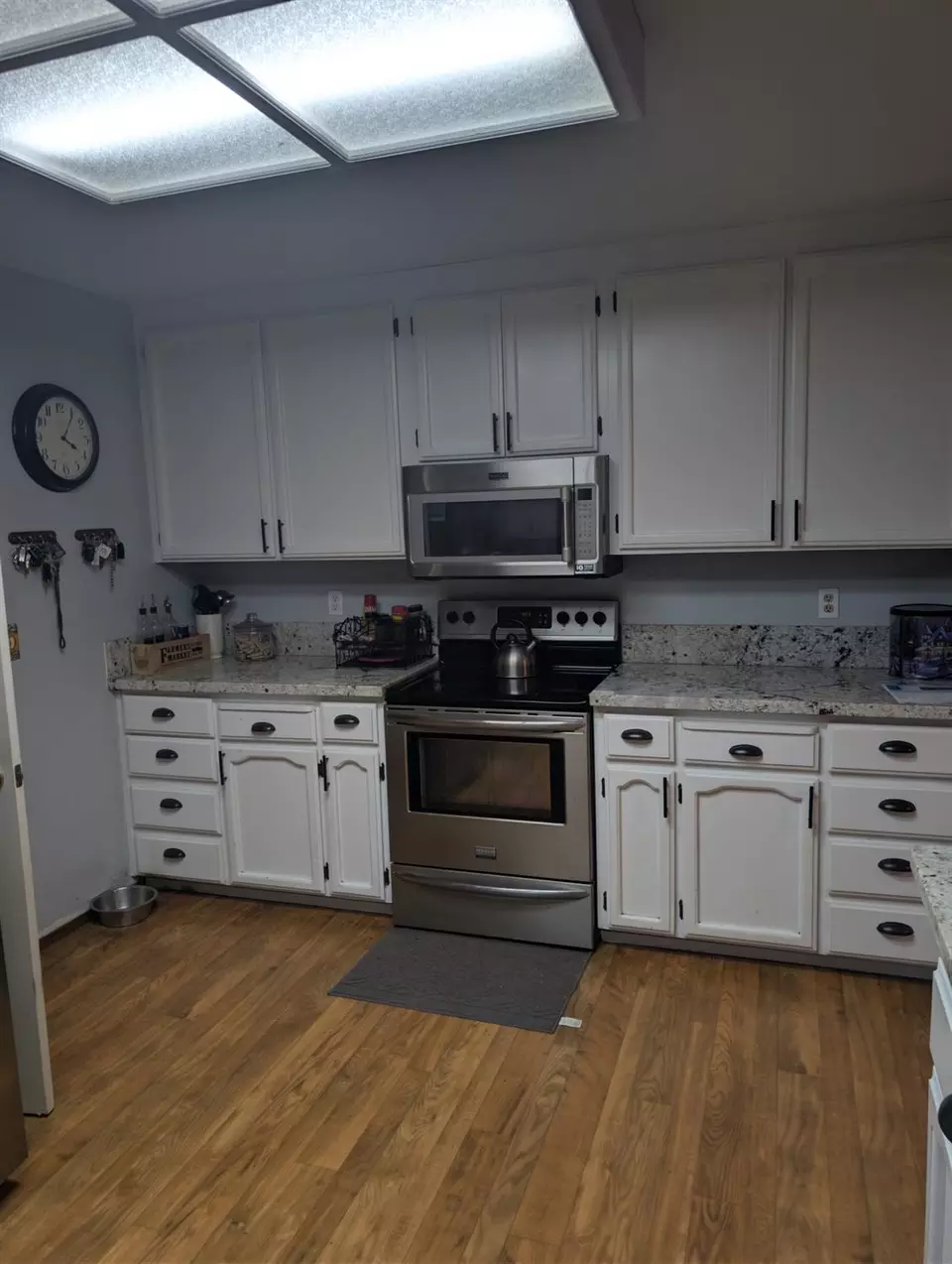 13654 Camanche Pkwy, Burson, CA 95225 | MLS# 226000872 | 16 Photos - Movoto