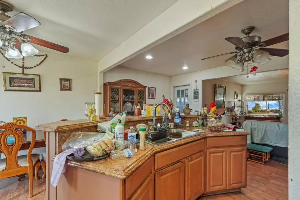 1234 Perry Ave, Stockton, CA 95203 | MLS# 226001170 | 30 Photos - Movoto