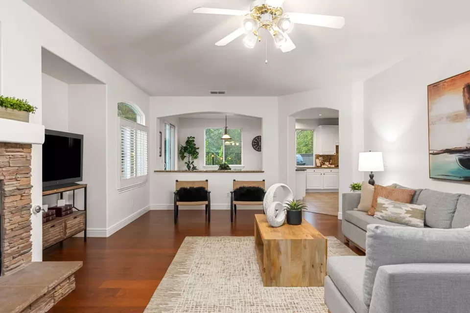 8085 Chestnut Ct, Granite Bay, CA 95746 | MLS# 226001968 | 33 Photos ...