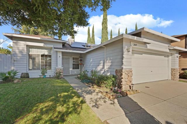 2449 Calvert St, Stockton, CA 95210 | MLS# 226003255 | 37 Photos - Movoto