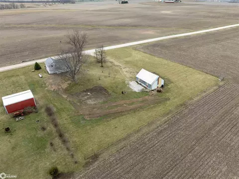 4015 Fee Rd, Center Point, IA 52213 | 27 Photos - Movoto