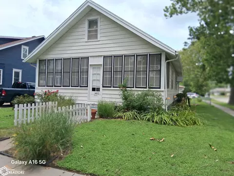 3454 Avenue B, Council Bluffs, IA 51501 | MLS# 25-1921 | 28 Photos - Movoto