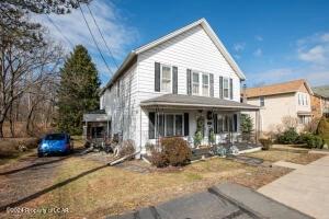 211 Main St, Moosic, PA 18507 | 69 Photos - Movoto