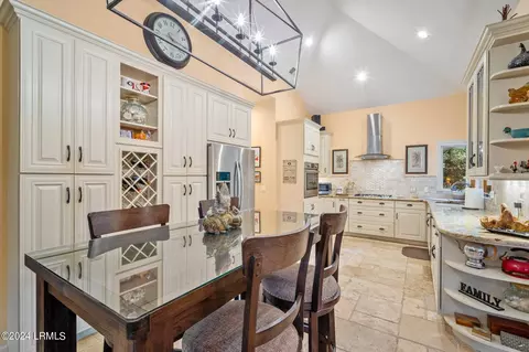 17 Little Johns Retreat, Bluffton, SC 29910 | 50 Photos - Movoto