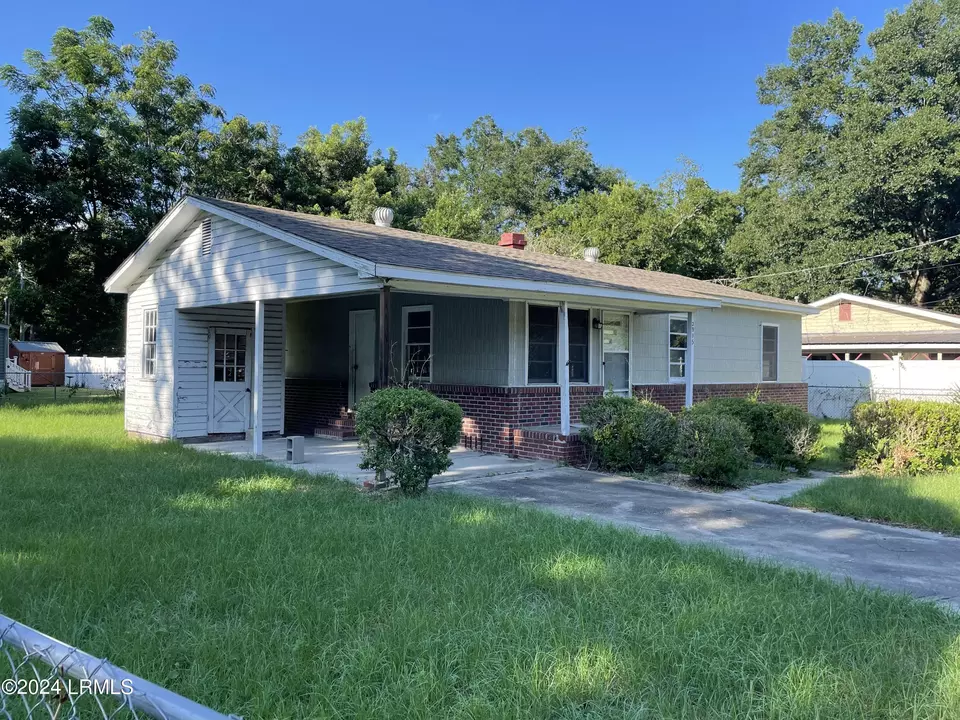 2915 Third St, Beaufort, SC 29902 | 15 Photos - Movoto