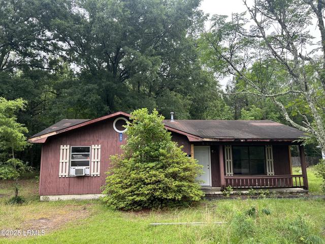 793 Robin St, Allendale, SC 29810 | MLS# 190786 | 1 photo - Movoto