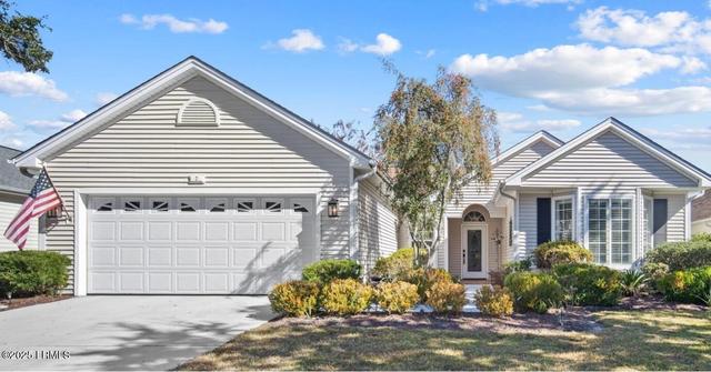 7 Sanders Ct, Bluffton, SC 29909 | MLS# 193154 | 40 Photos - Movoto