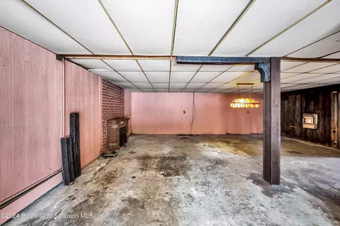 189 S Keyser Ave, Old Forge, PA 18518 | 37 Photos - Movoto