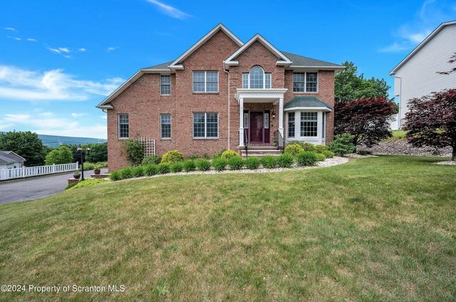 310 Skyline Dr, Archbald, PA 18403 | 67 Photos - Movoto
