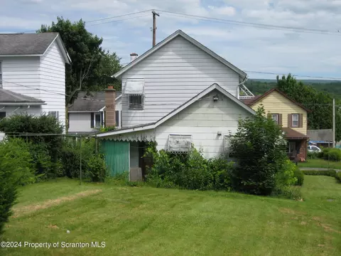 203 Whitmore Ave, Mayfield, PA 18433 | 26 Photos - Movoto