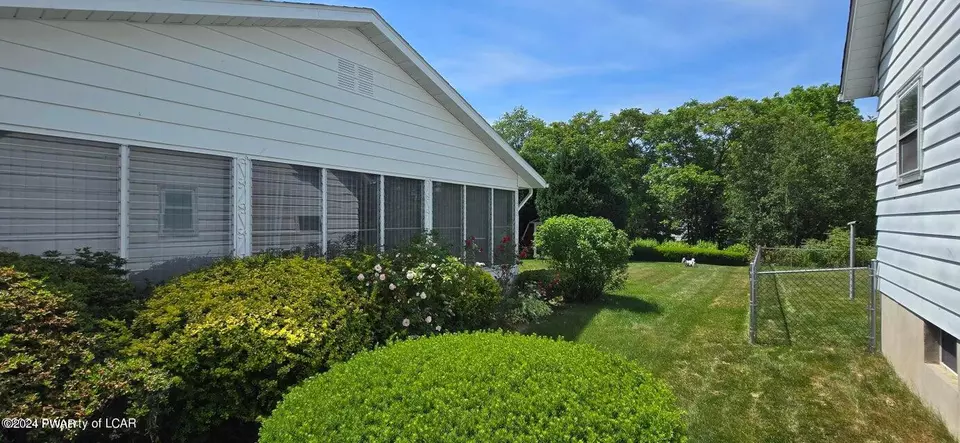 104 Parkcrest Dr, Duryea, PA 18642 | 3 Photos - Movoto