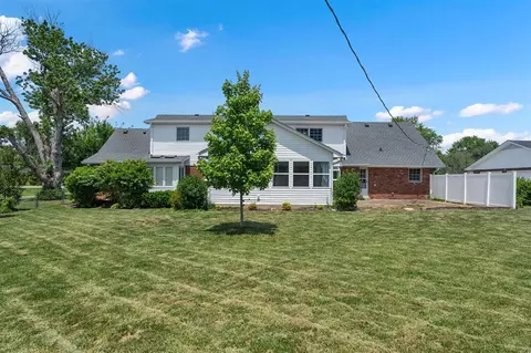 1411 Willow Way, Bowling Green, KY 42103 | MLS# RA20263023 | 36 Photos ...